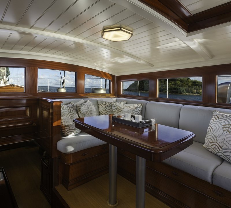New J Class Sailing Yacht TOPAZ (J8) splashes at Holland Jachtbouw ...